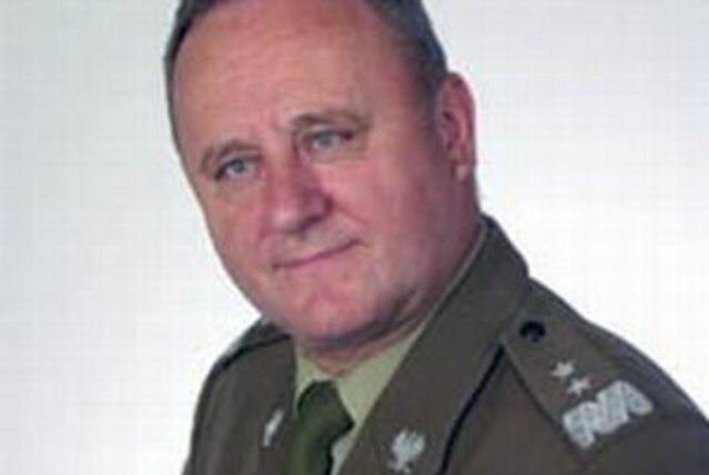 AON ma nowego rektora. Gen. Pacek zastąpił gen. Ratajczaka