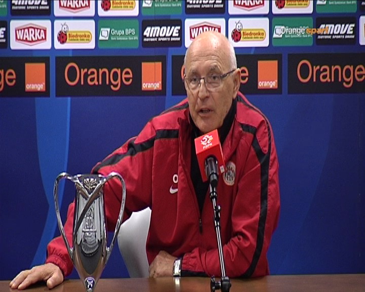 Orest Lenczyk: Kiedyś trzech s*******w próbowało zrobić ze mnie r ...