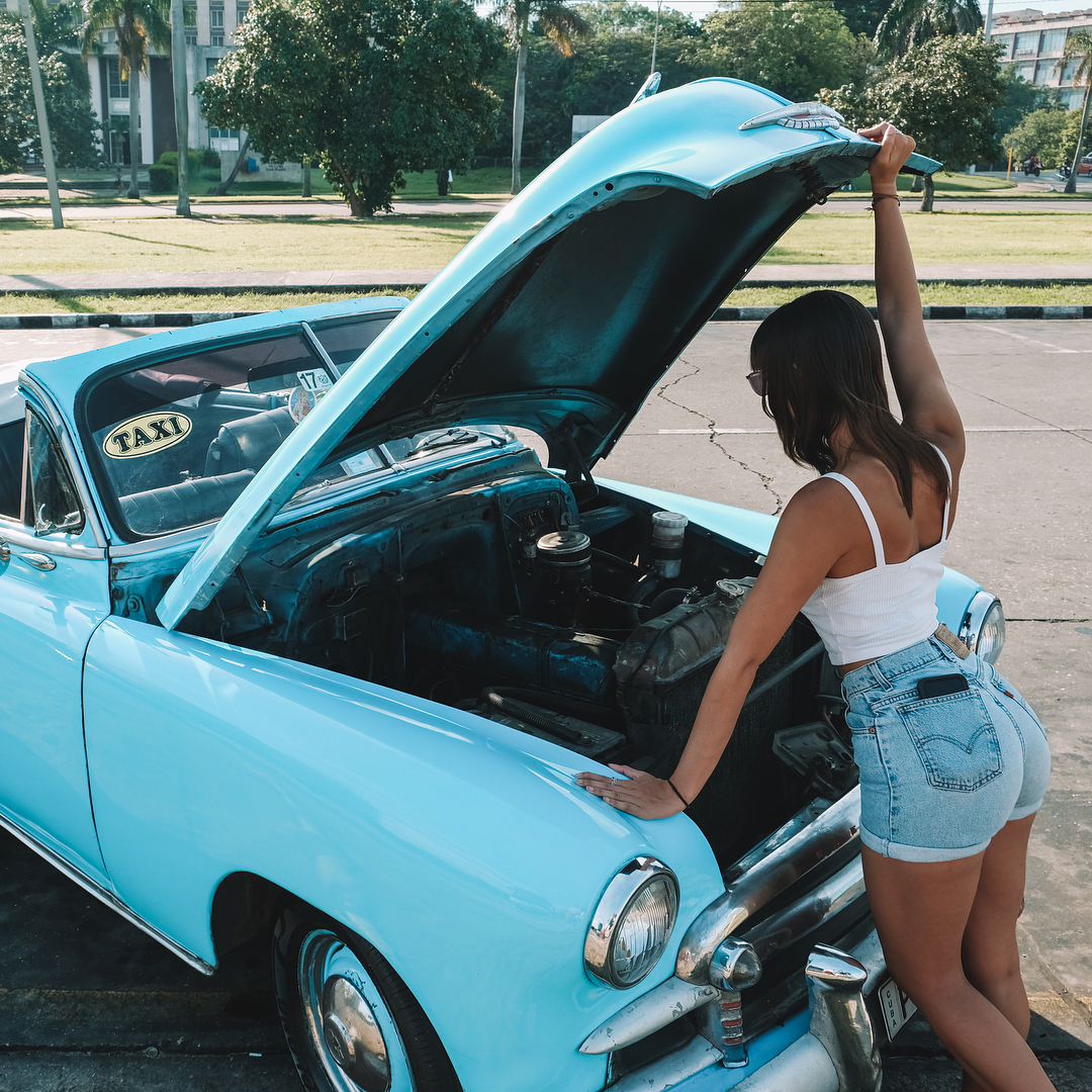 Lexie Alford w Kambodży - galeria zdjęć