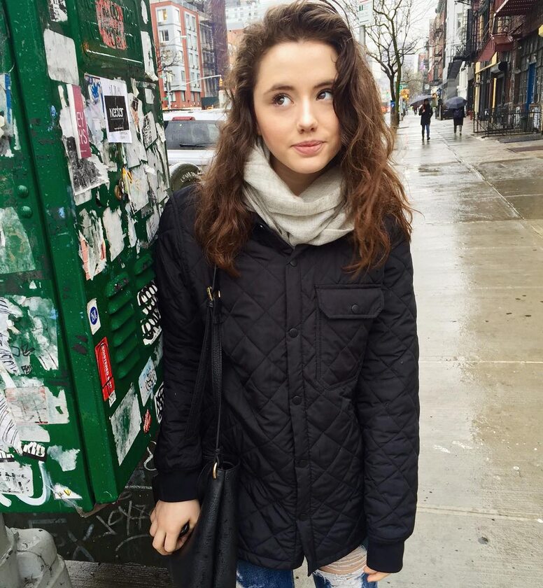 Lily Mo Sheen - galeria zdjęć