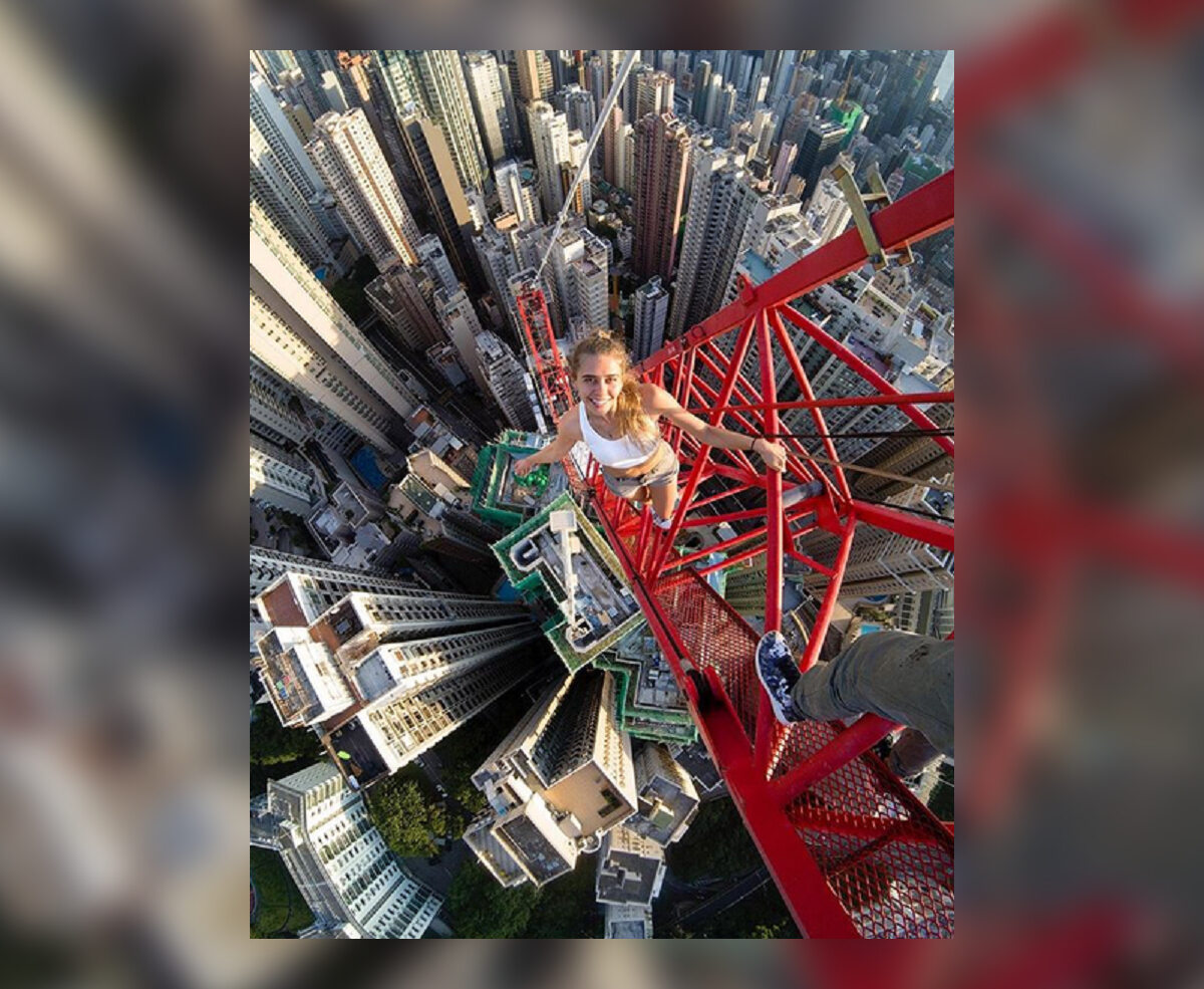 Angela Nikolau - galeria zdjęć