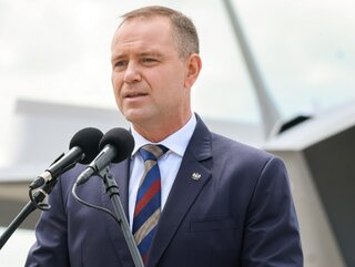 Karol Nawrocki podpisał sześć ustaw. Cezary Tomczyk ocenił jedną z nich ...