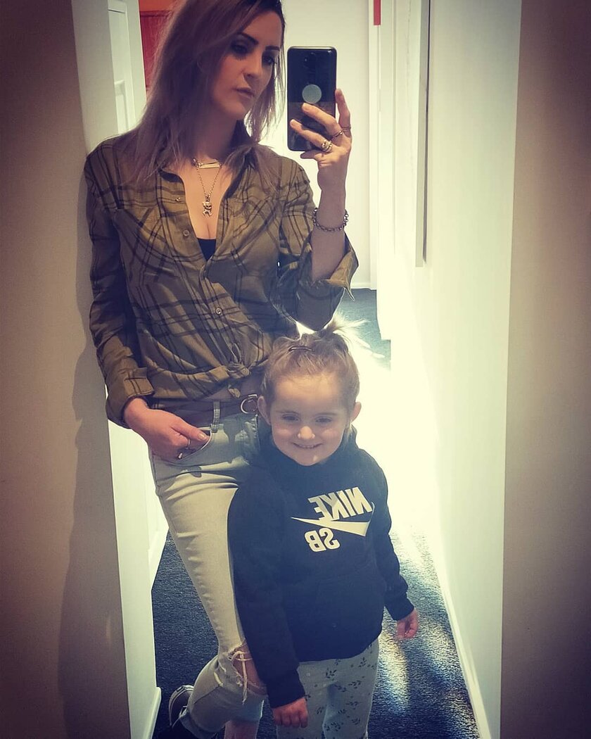 Jessica Nicholas - galeria zdjęć