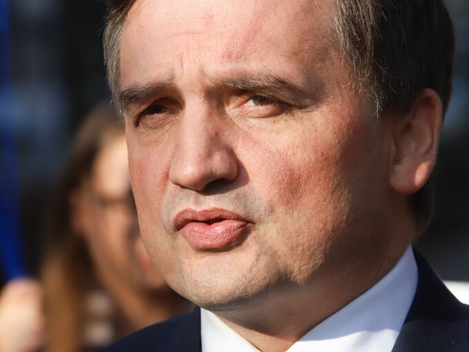 Marcin Romanowski rozda za darmo jajka w Hrubieszowie i Biłgoraju. W ...
