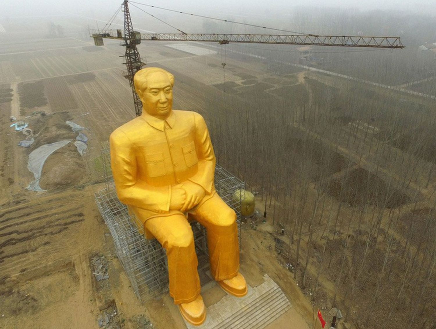 Gigantyczny pomnik Mao Zedonga zniknął. Władze nie komentują – Wprost