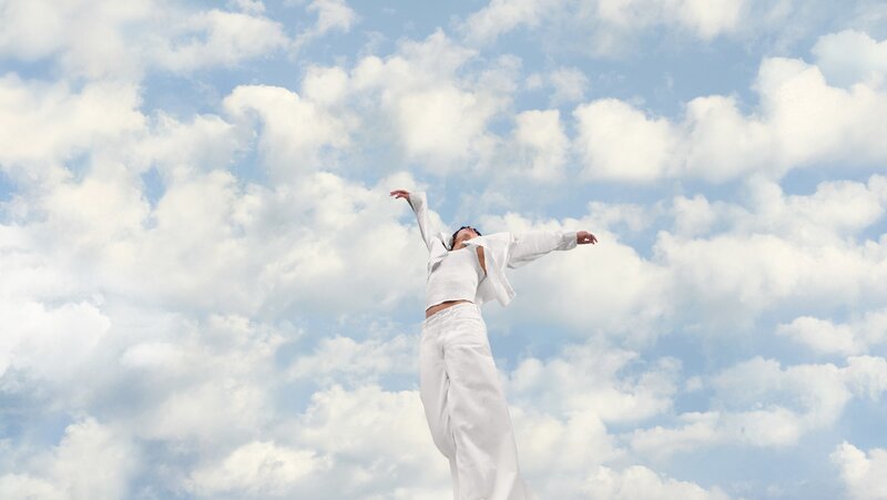 Pantone ogłasza kolor roku 2026! Cloud Dancer zmieni wszystko – Dom Wprost