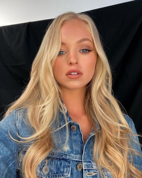 Julia Tychoniewicz - galeria zdjęć