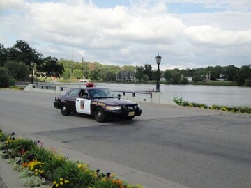 Uciekając przed policją, zamknął się w zamrażarce? Zwłoki znaleziono ...
