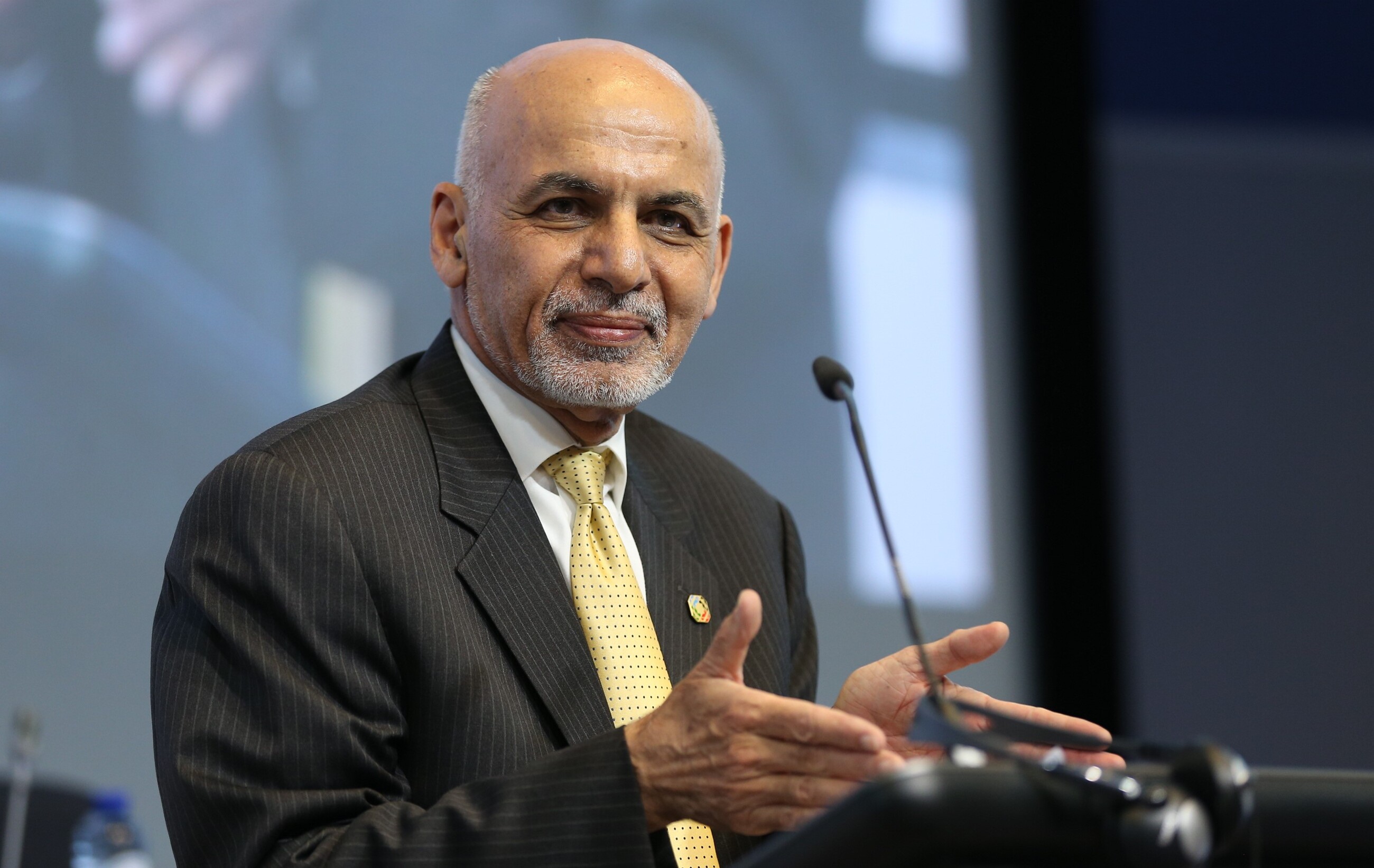 Były prezydent Afganistanu Ashraf Ghani opisał swoją ucieczkę z kraju ...