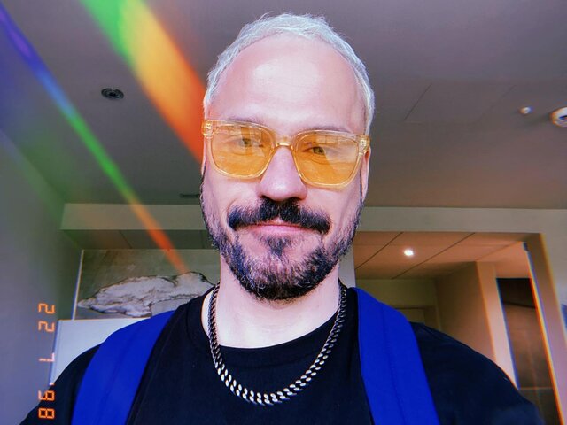 Daniel Dobosz, znany z TVP aktor, dokonał coming outu. Przez lata miał ...