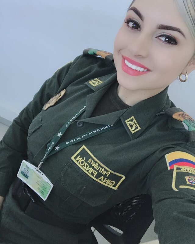 Użytkownicy Instagrama oszaleli na punkcie 24-letniej policjantki – Wprost