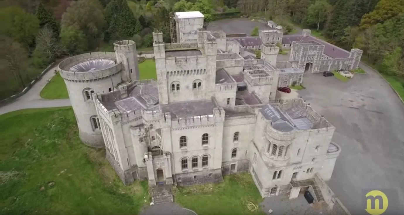 Gosford Castle znany z "Gry o Tron" na sprzedaż za „jedyne” 2,5 mln zł ...