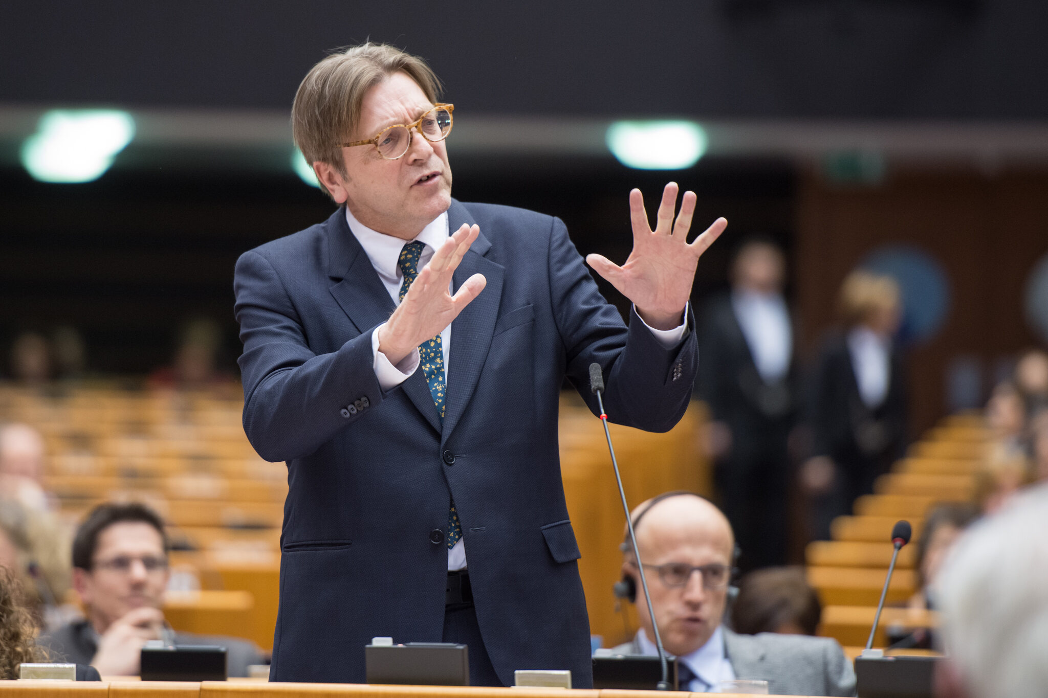 Guy Verhofstadt nawołuje do karania Polski Guy Verhofstadt nawołuje do karania Polski