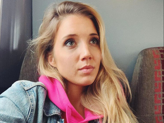 Ina Sobala, córka Małgorzaty Pieńkowskiej, debiutuje w filmie. Podobna ...