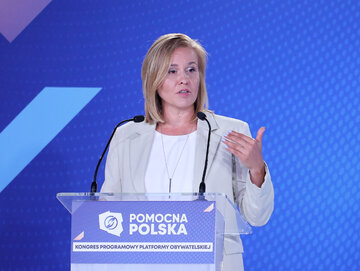 Komedia w Dyrekcji Generalnej Lasów Państwowych. Pod biurkiem trzymali ...