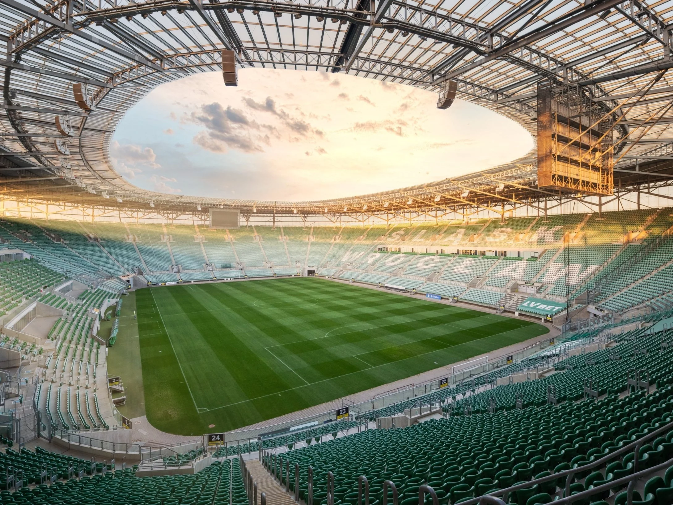 Nadchodzą wielkie zmiany w Śląsku Wrocław. Klub może zmienić ... Nadchodzą wielkie zmiany w Śląsku Wrocław. Klub może zmienić ...