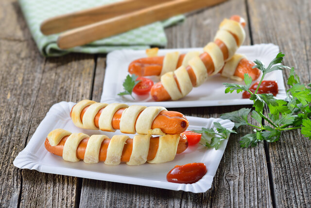 Zakąsili wódkę dynamitem, bo myśleli, że to parówki