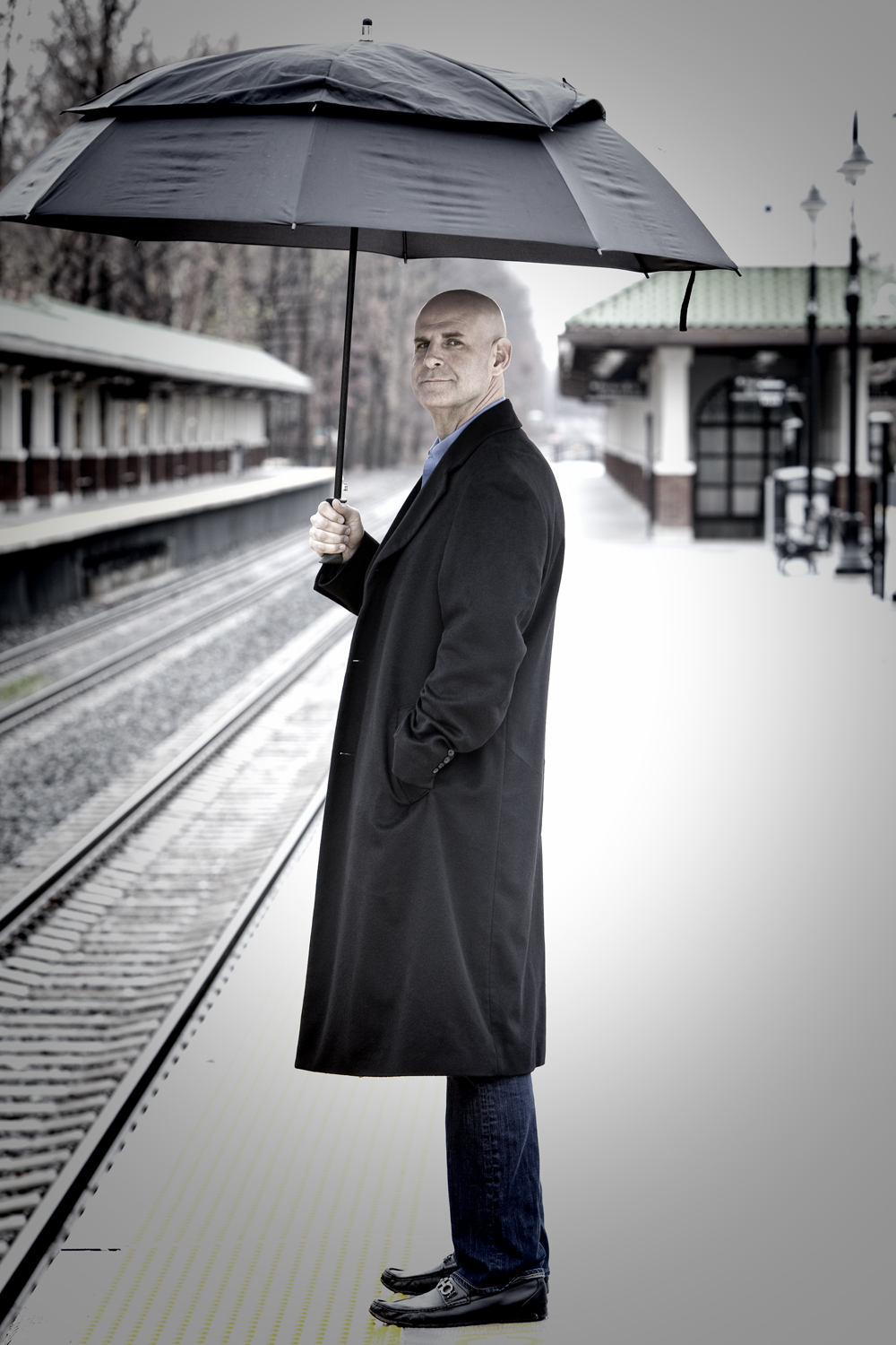 Harlan Coben i Netflix. Grzegorz Damięcki w nowym serialu „W głębi lasu ... Harlan Coben i Netflix. Grzegorz Damięcki w nowym serialu „W głębi lasu ...