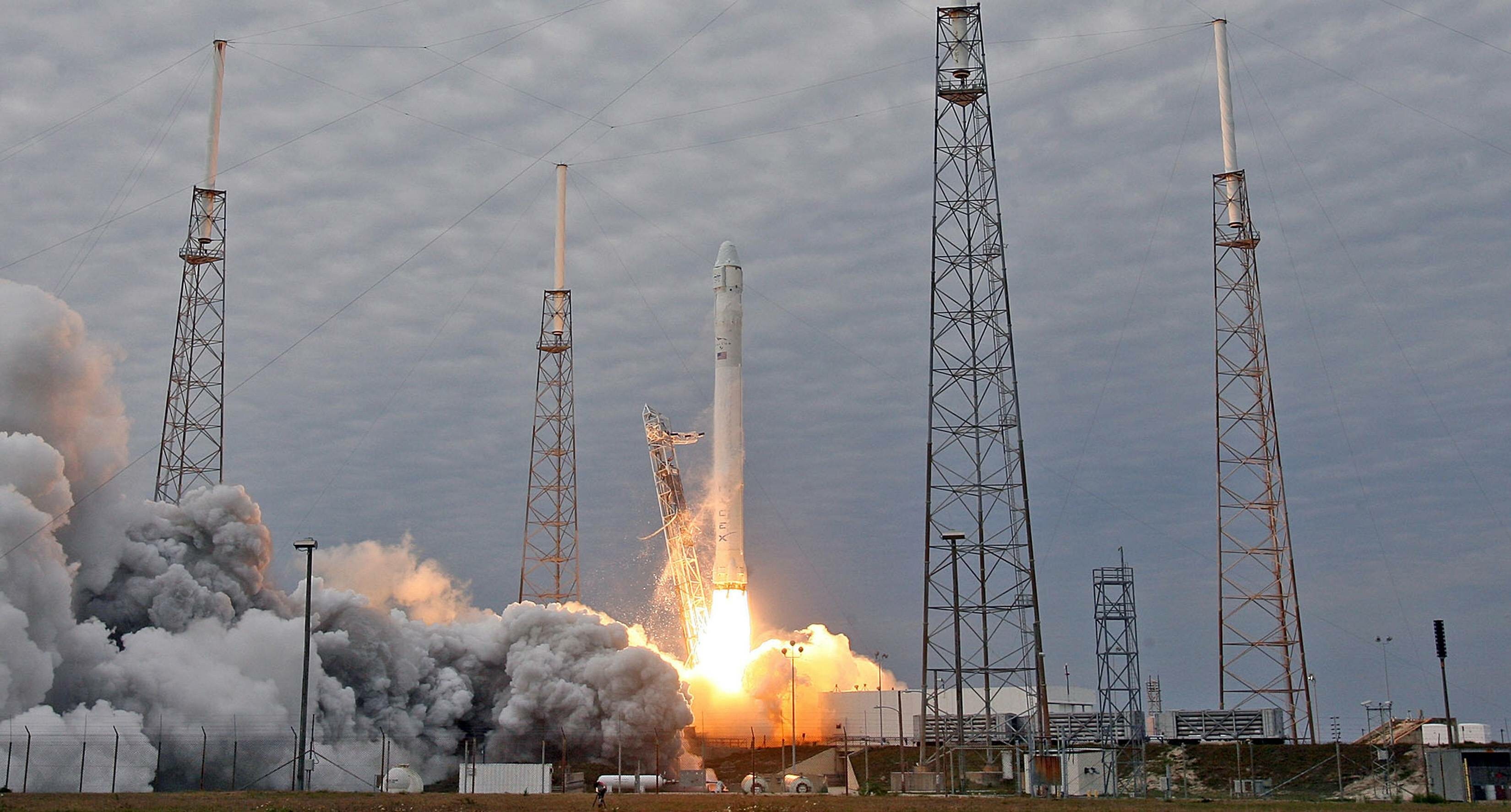 USA. Udany start rakiety Falcon9 z polskim satelitą PW-Sat2!