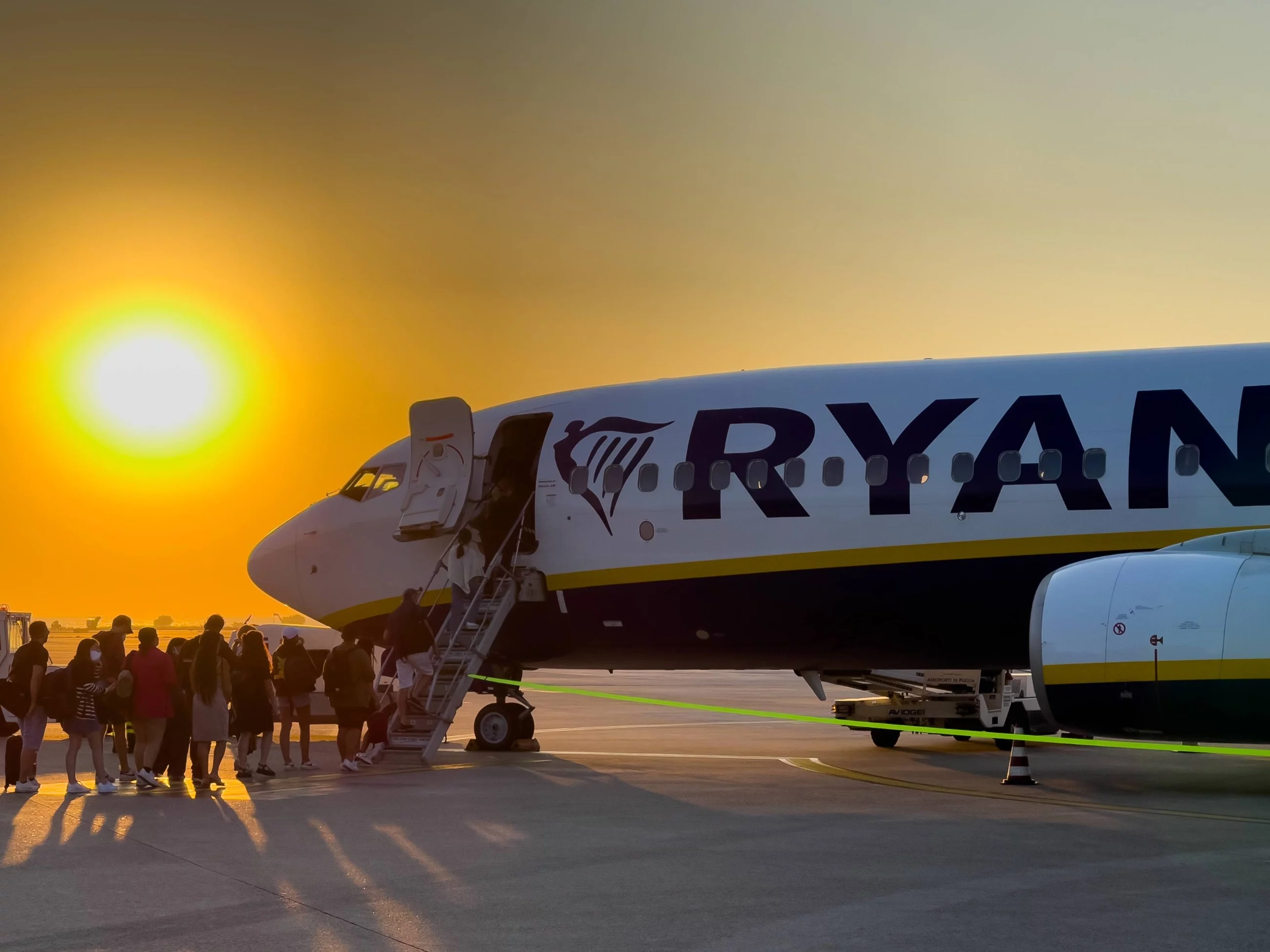 Jak znaleźć najtańsze loty na stronie Ryanaira? Wideo z banalnym ...