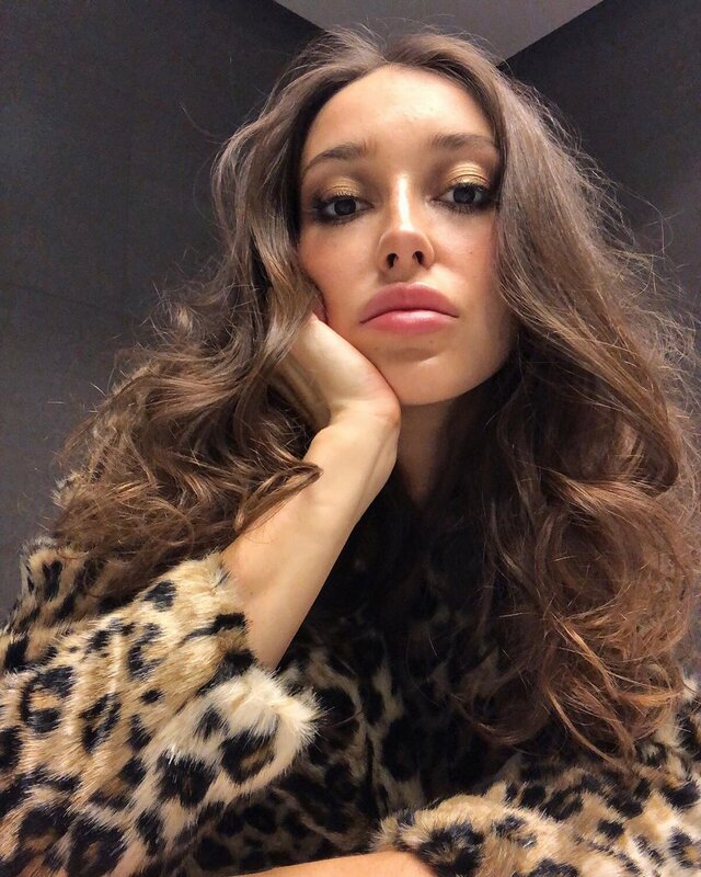 Samuela Górska z „Top Model” chwali Konfederację. Marki zrywają ...